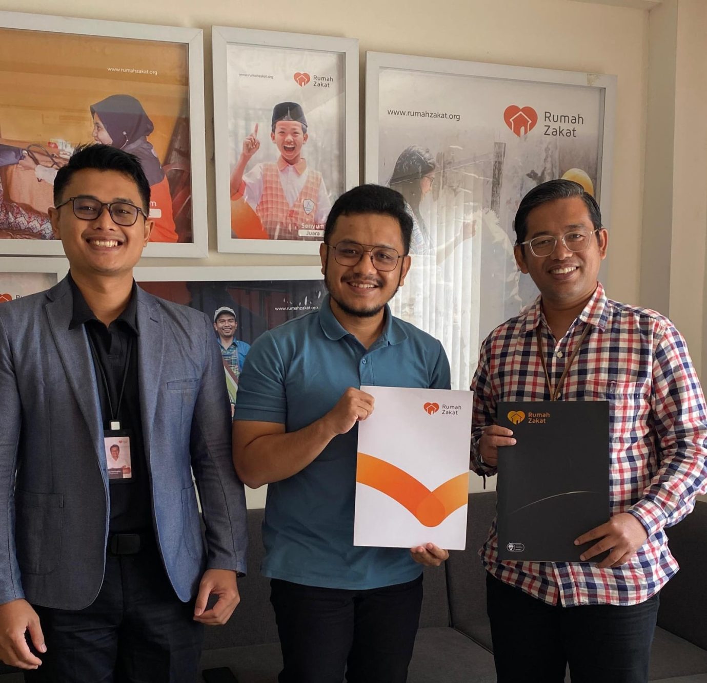 m Program Kemudahan Donasi dan Zakat melalui Aplikasi Qara'a